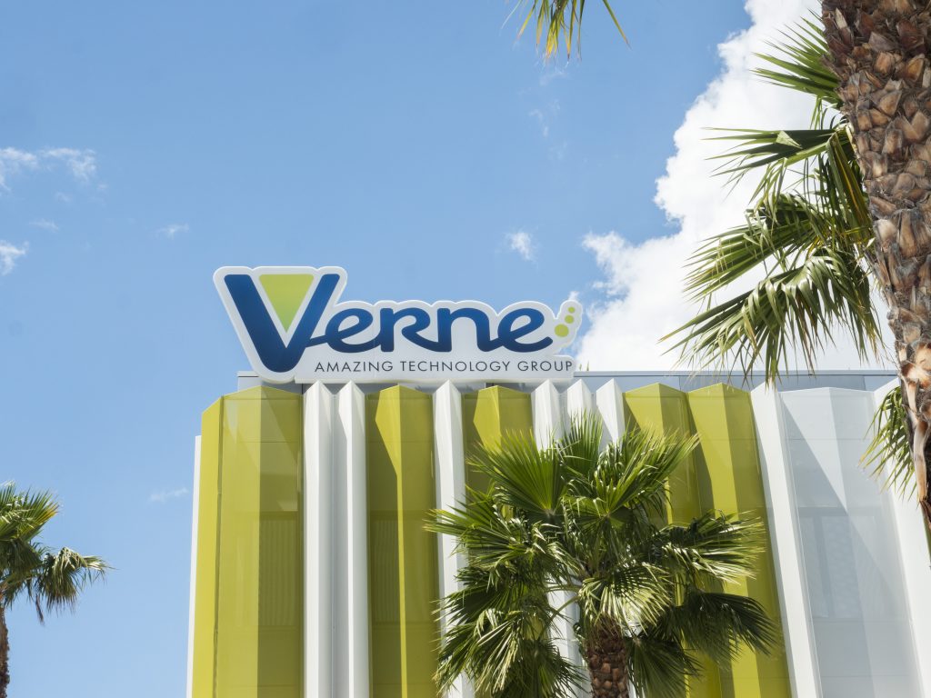 Verne Group - Conectamos tu mundo al futuro